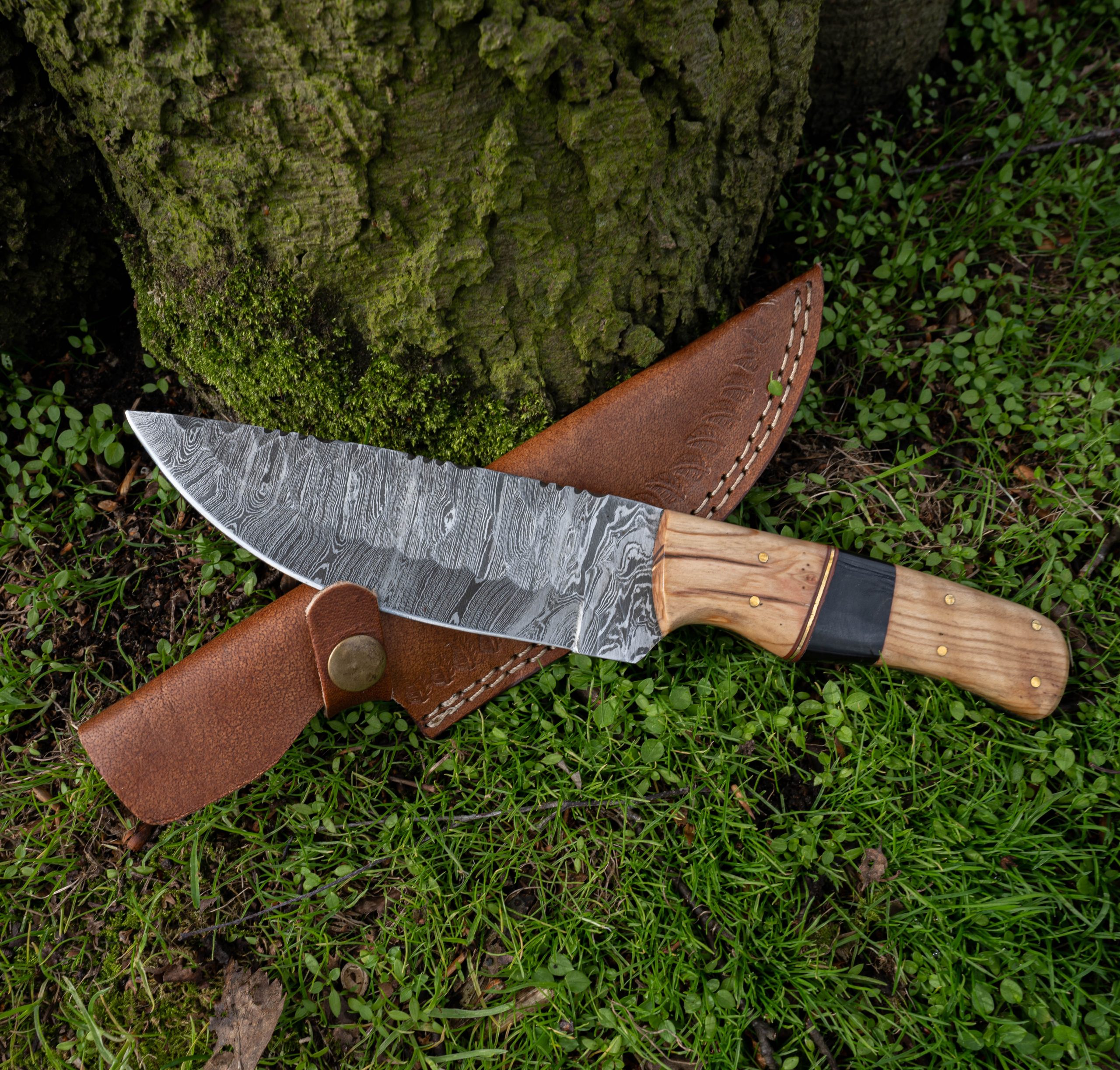 Farid Damascus Steel Knife Handmade Fixed Blade | Damascus Bowie Knife ...